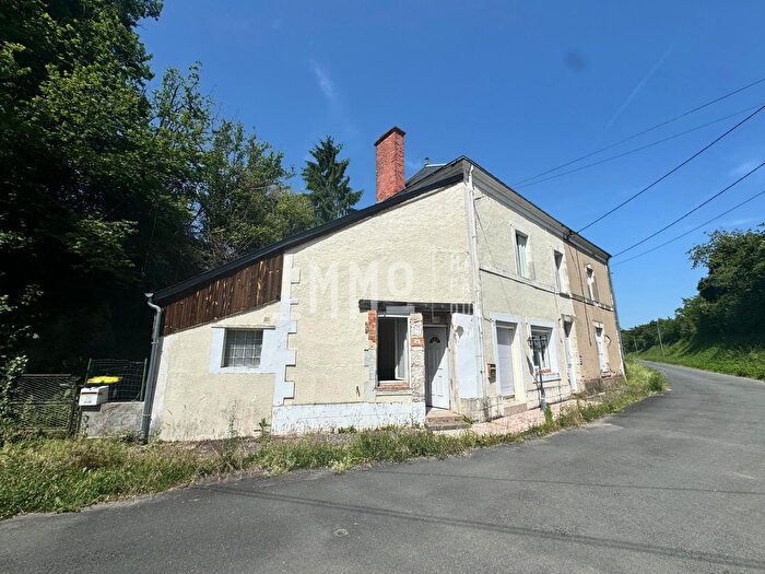 Maison 5 pièces à Chenu, à vendre