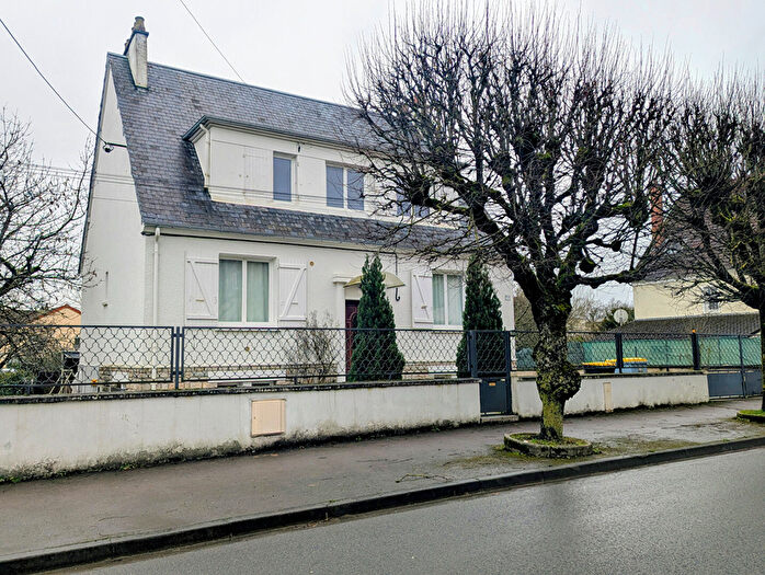 Maison à vendre - Nevers, Montôts, Grande Pâture - 6 pièces - 4 chambres