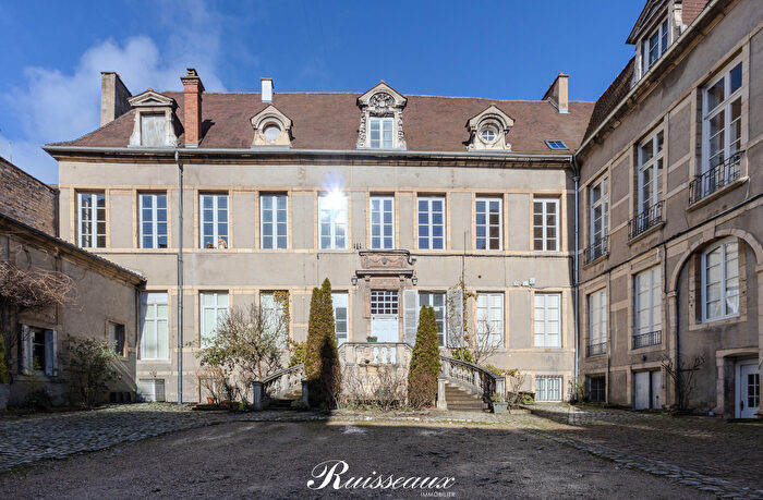 Appartement à vendre - Dijon, Centre-ville - 5 pièces - 3 chambres