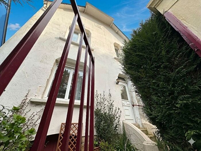 Maison à vendre - Lorient - 5 pièces - 3 chambres