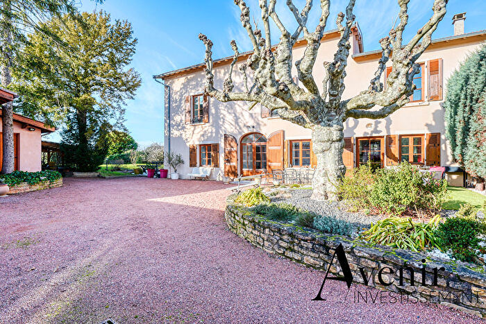 Maison à vendre - Chasselay - 5 pièces - 3 chambres