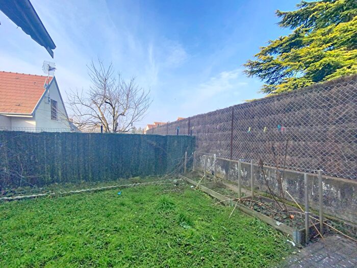 Appartement à louer - Mundolsheim - 4 pièces - 3 chambres