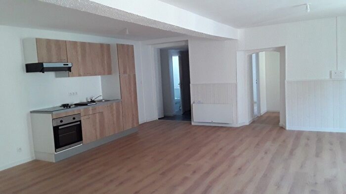 Appartement à louer - Le Fief-Sauvin - 4 pièces - 3 chambres
