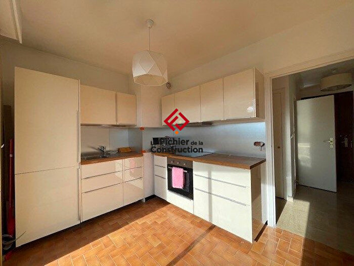 Meylan, Ayguinards, Plaine Fleurie : Appartement 2 pièces à louer