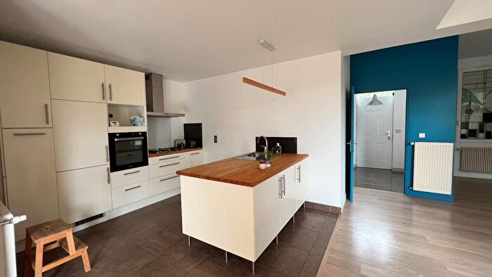 Maison à louer - Clermont-Ferrand, Oradou - 5 pièces - 4 chambres