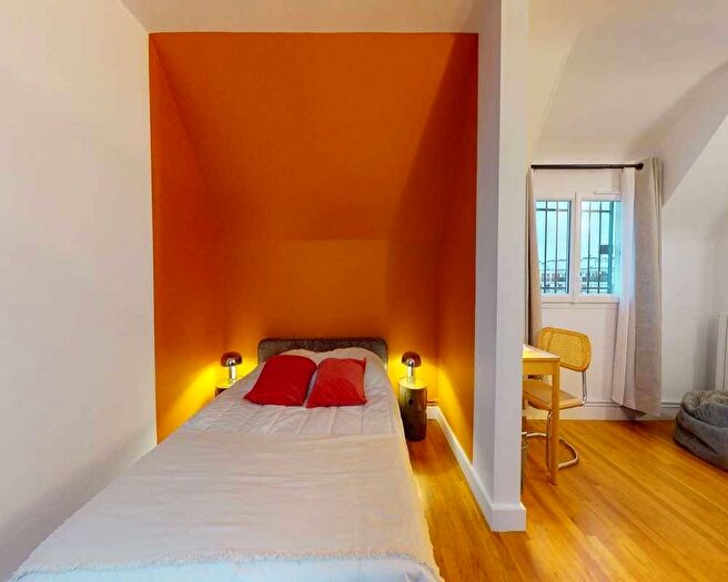 Appartement à louer - Triangle dOr, Paris ème arrondissement - 5 pièces - 10 chambres