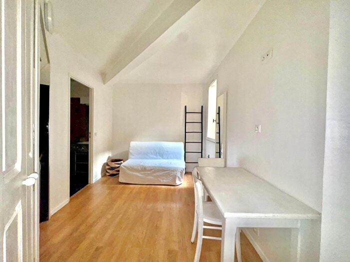 Appartement 1 pièce à Toulouse, Saint-Georges, à louer