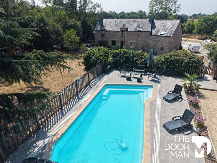 Maison 11 pièces à vendre - Aucaleuc