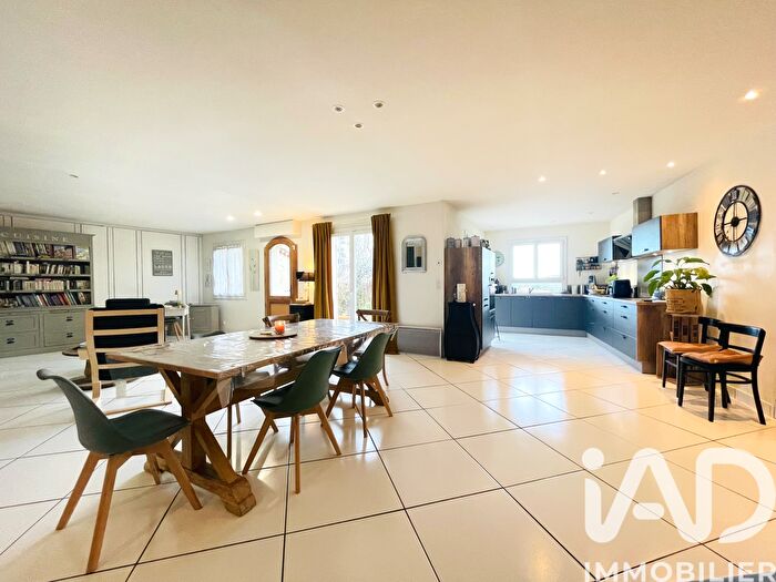 Maison à vendre - Marsat - 8 pièces