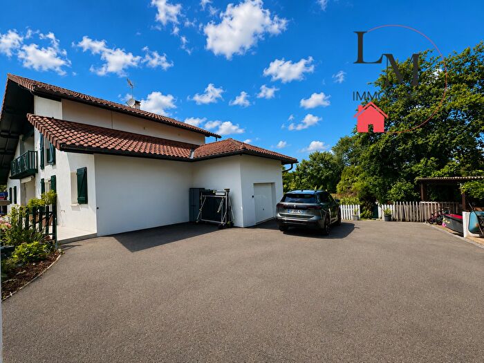 Maison 5 pièces à vendre à Saint-Palais