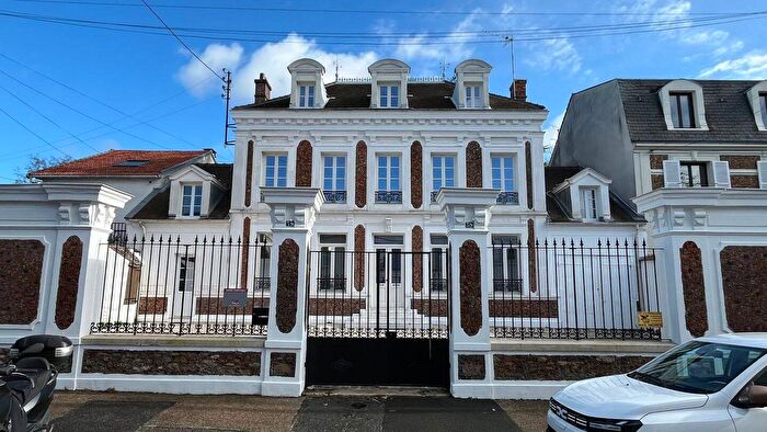 Appartement à louer - Le Petiti Val-Clos de Ville, Sucy-en-Brie - 2 pièces