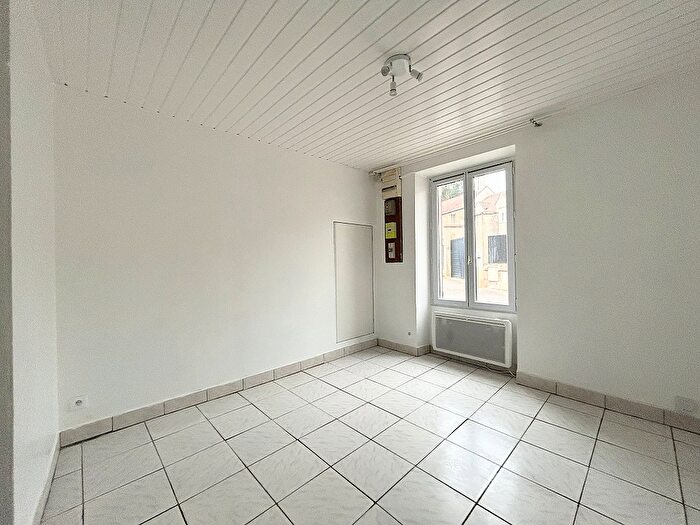 Appartement à louer - Ballancourt-sur-Essonne - 2 pièces - 1 chambre