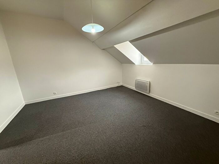 Appartement à louer - Malesherbes - 2 pièces - 1 chambre