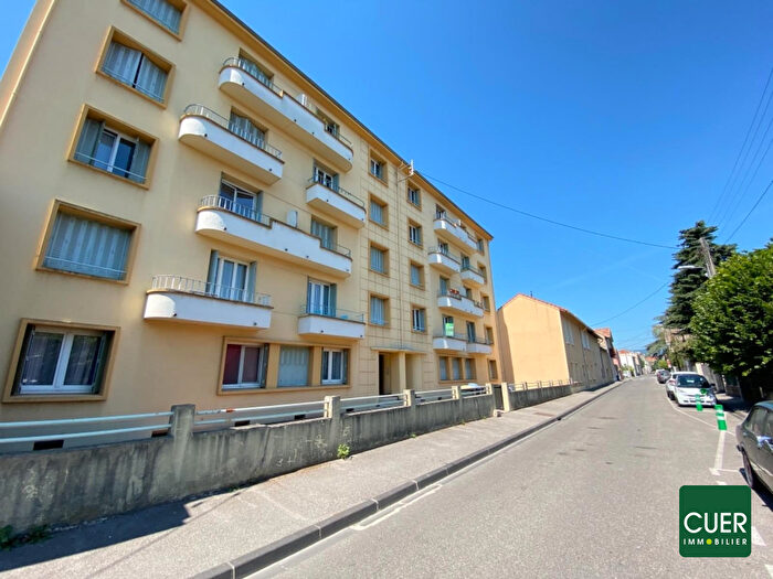 Appartement à louer - Valence, Grand Charran - 3 pièces - 2 chambres