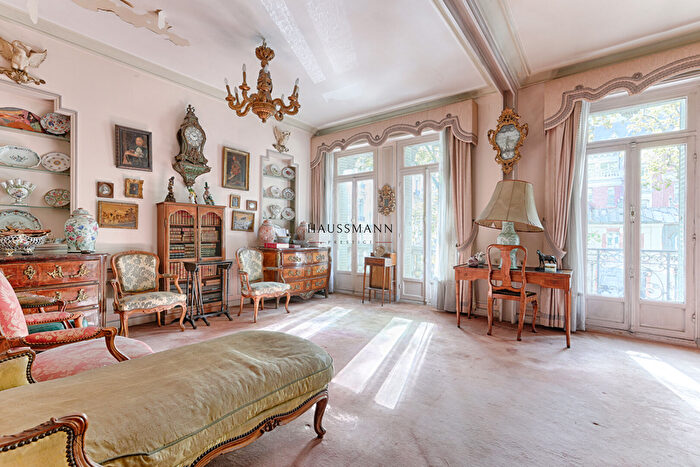 Appartement à vendre - Paris e , Champ de Mars - 5 pièces - 2 chambres