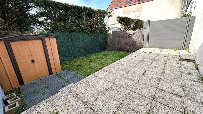 Appartement à louer - Bourges - 3 pièces - 2 chambres