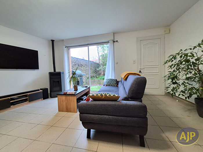 Maison à vendre - La Limouzinière - 4 pièces - 2 chambres