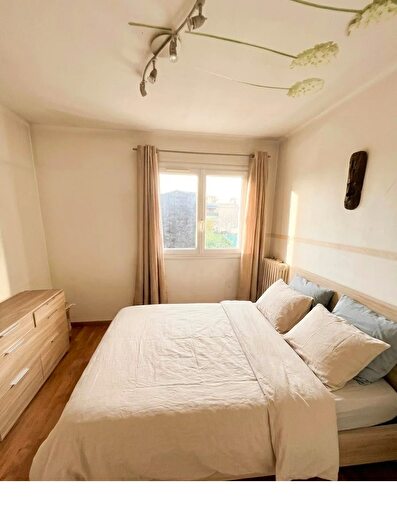 Appartement à vendre - Cagnes-sur-Mer, La Gare, Les Plans, Hippodrome - 3 pièces - 2 chambres