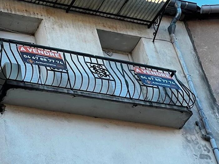 Appartement à vendre - Lodève - 6 pièces - 2 chambres