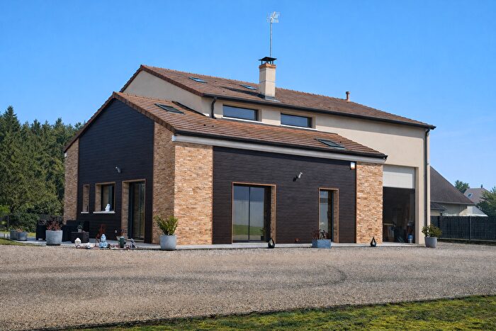 Maison à vendre - Belleneuve - 9 pièces - 5 chambres