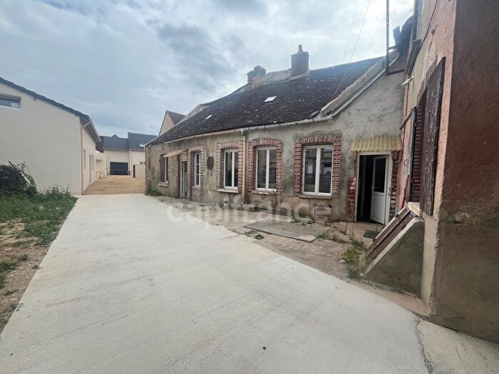 Maison à vendre - Brienon-sur-Armançon - 5 pièces - 4 chambres