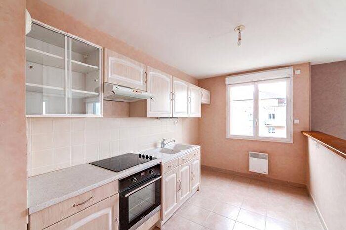 Saint-Georges-sur-Baulche : Appartement 3 pièces à louer