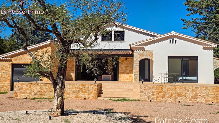 Maison 7 pièces à Cuers, à vendre