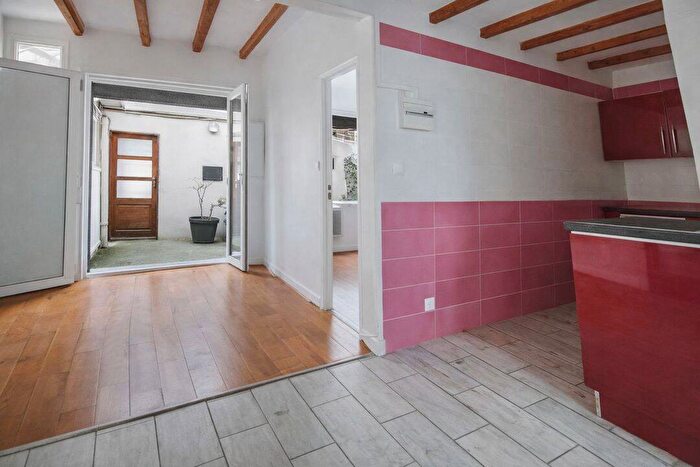 Gambetta, Paris 20ème arrondissement : Appartement 2 pièces à louer