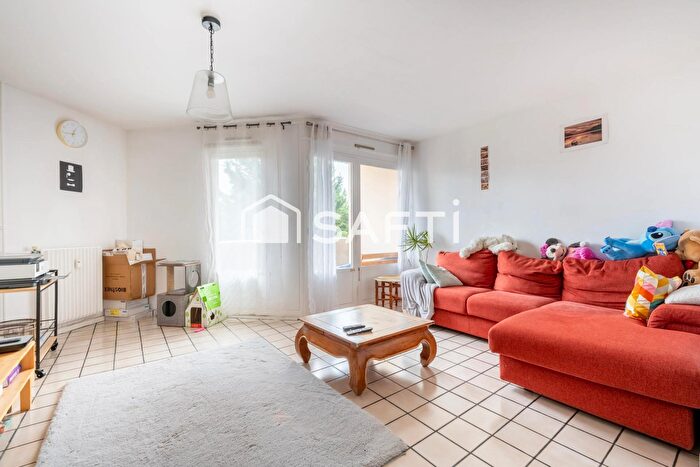 Appartement à vendre - Éragny, Dix Arpents - 3 pièces - 2 chambres