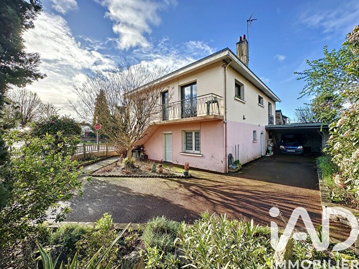 Maison à vendre - Saint-Nicolas-de-Redon - 8 pièces - 4 chambres