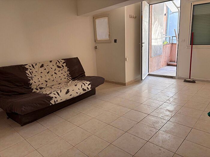 Appartement à louer - Saint Pierre, Marseille ème arrondissement - 1 pièce