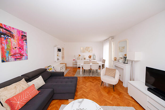 Appartement à vendre - Versailles - 3 pièces - 2 chambres