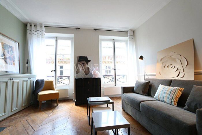 Appartement 3 pièces à louer à Montorgueil-Saint Denis, Paris ème arrondissement