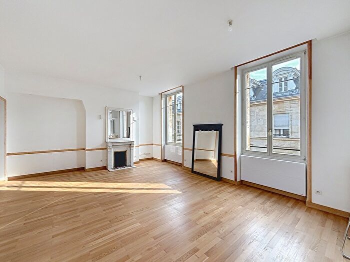 Appartement à vendre - Reims, Centre-ville - 6 pièces - 4 chambres