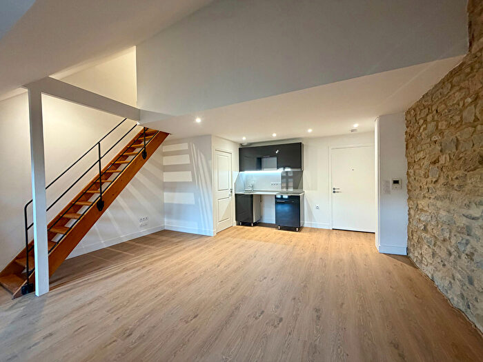 Charleville-Mézières, Gare : Appartement 2 pièces à louer