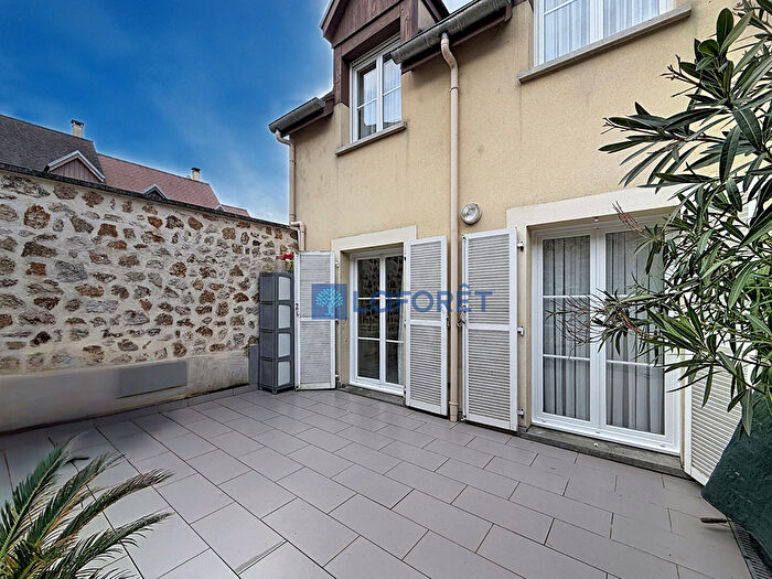 Maison à vendre - Saintry-sur-Seine - 5 pièces - 3 chambres