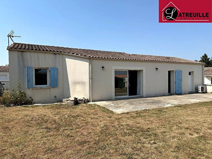Maison 4 pièces à Tesson, à vendre