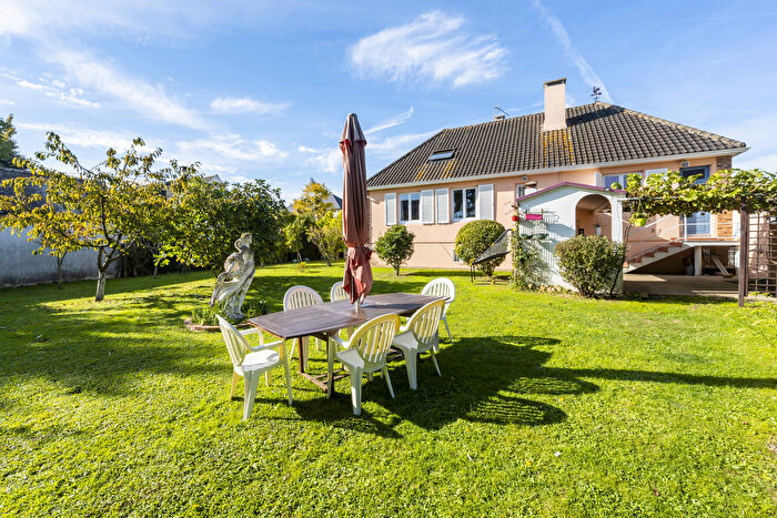 Moissy-Cramayel, Les Hauldres : Maison 7 pièces à vendre