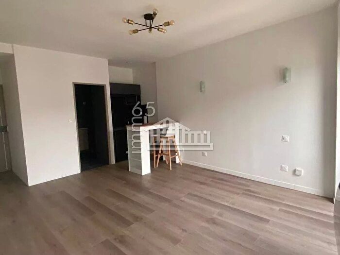 Appartement à louer - Centre-Marcadieu-Marne, Tarbes - 1 pièce