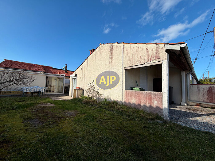 Maison à vendre - Vendays-Montalivet - 3 pièces - 2 chambres