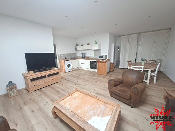 Quarante : Appartement 4 pièces à louer