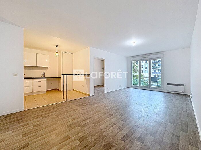 Appartement à louer - Parc-La Boule- Champs Pierreux, Nanterre - 4 pièces - 3 chambres