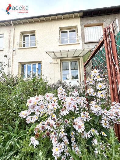 Maison à louer - Clermont-Ferrand, Cotes de Clermont - 4 pièces - 3 chambres