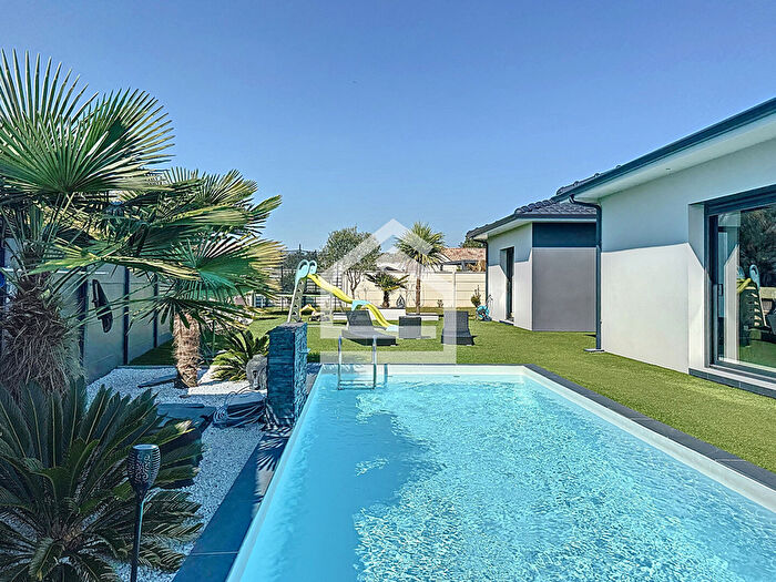 Maison à vendre - Soussans - 7 pièces - 5 chambres