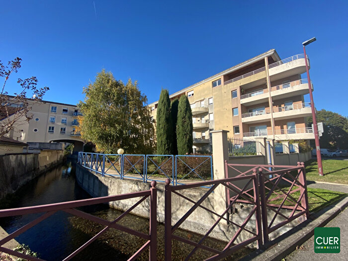 Bourg-lès-Valence, Bourg Ouest : Appartement 4 pièces à louer