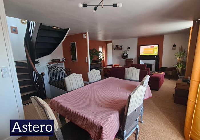 Maison à vendre - Rohan - 7 pièces - 5 chambres