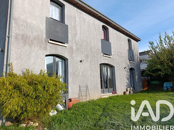 Maison à vendre - Bogny-sur-Meuse - 5 pièces - 4 chambres