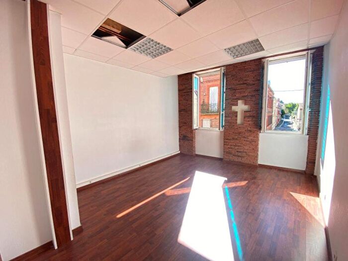 Maisons à vendre et appartements à louer - 1
