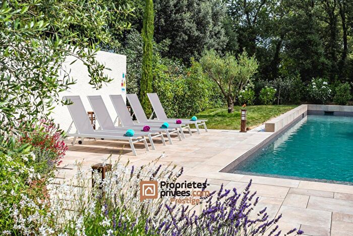 Maison à vendre - Uzès - 7 pièces - 5 chambres