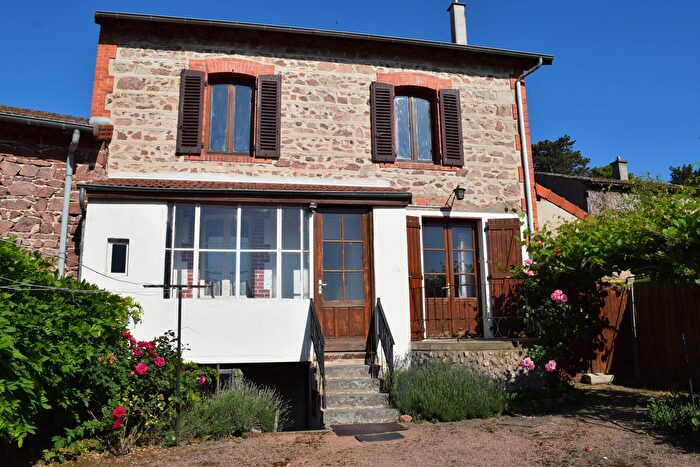 Maison 7 pièces à La Pacaudière, à vendre